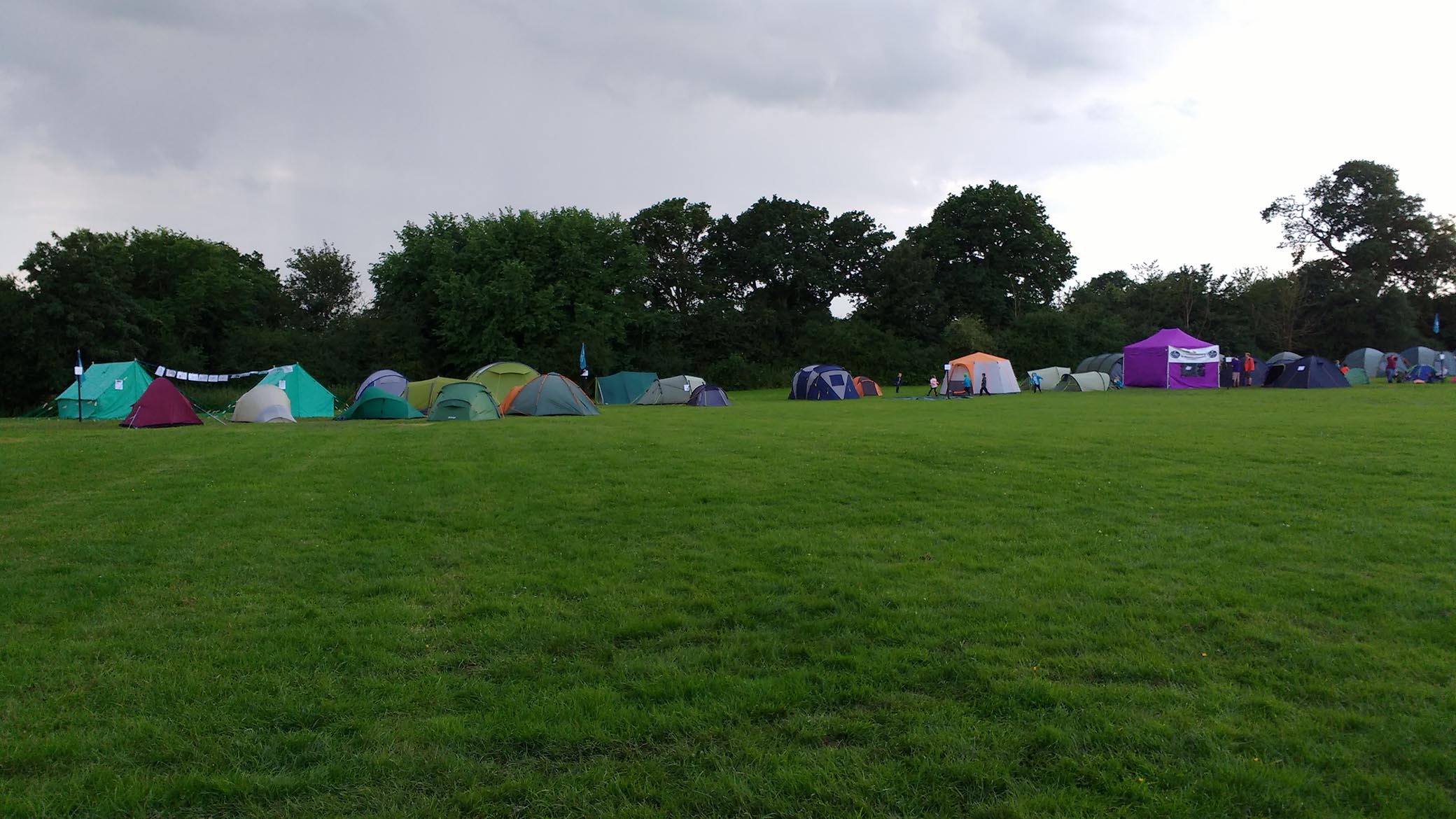 Beavers in Tents - Well End - June 2016 - 1st Orwell Scouts